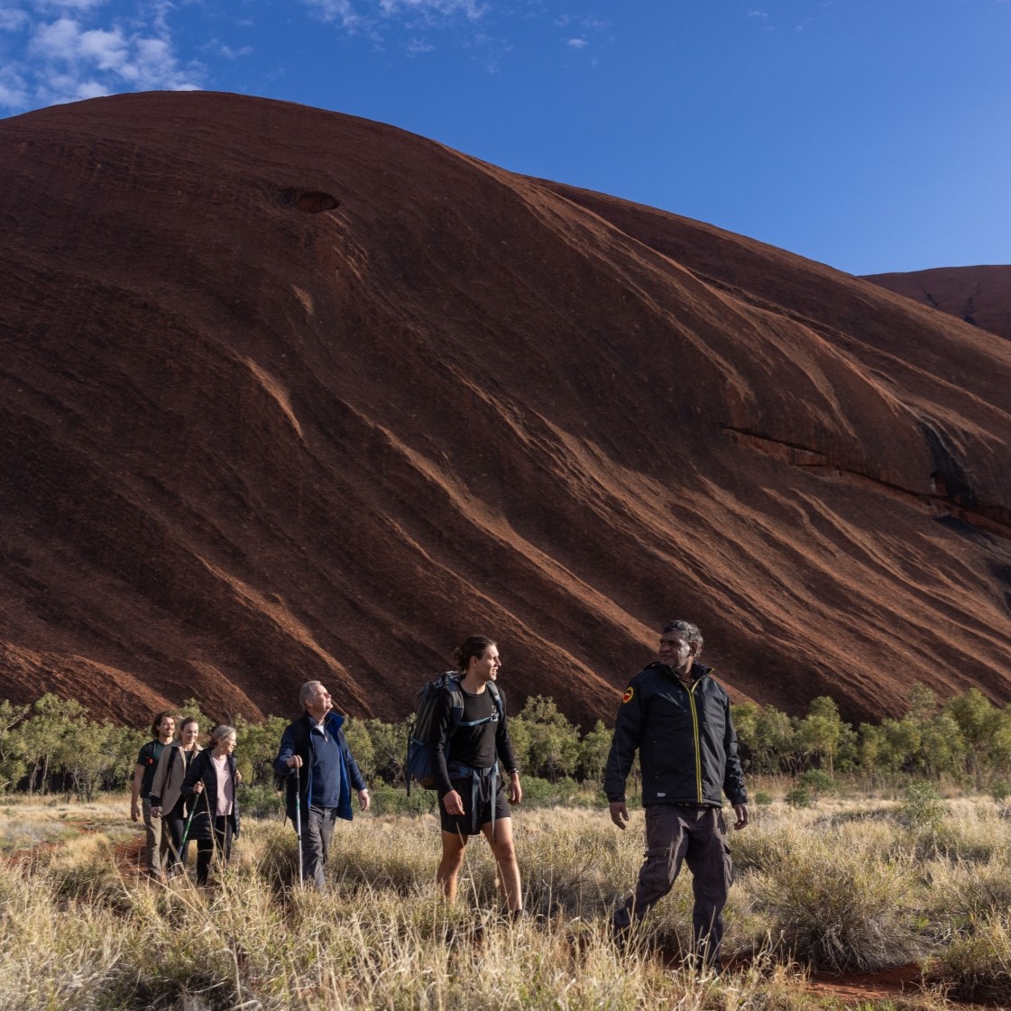 World-class guided walk unites Australian icons | Parks Australia ...
